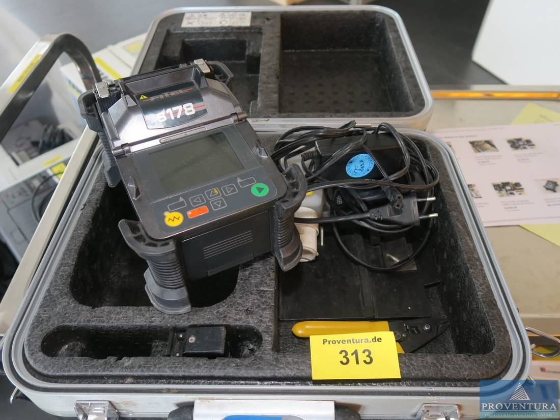 3-Achsen-Spleißgerät FITEL S178