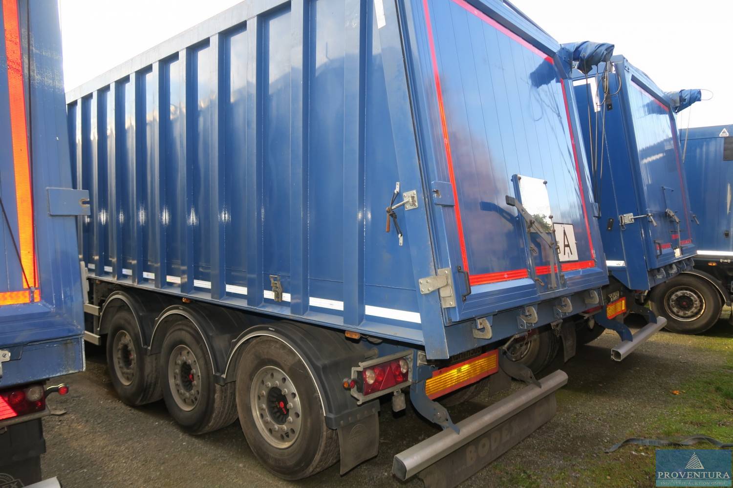 Kipp-Sattelzugauflieger BODEX KIS 3WA-K