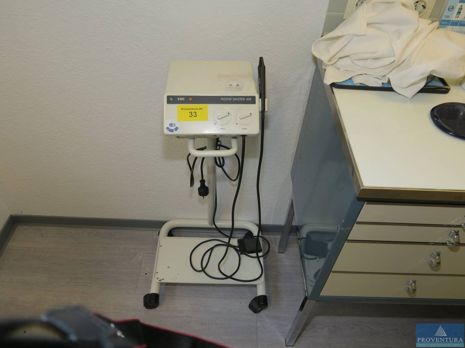 Zahnsteinentfernungsgerät PIEZON Master 400 EMS