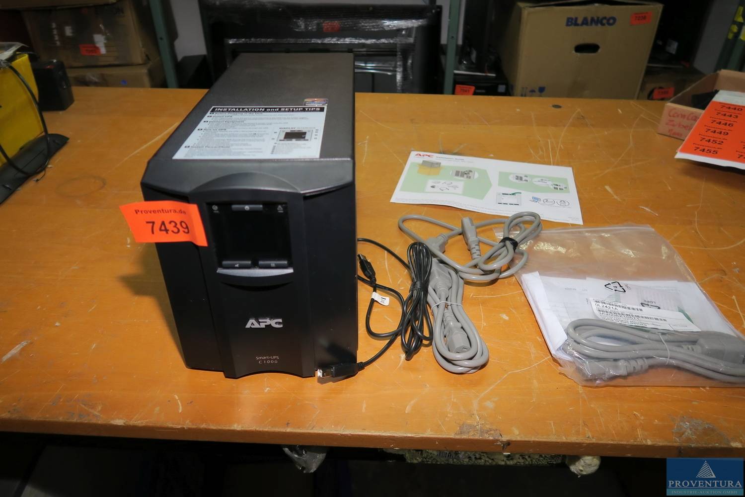 USV APC Smart-ups C1000