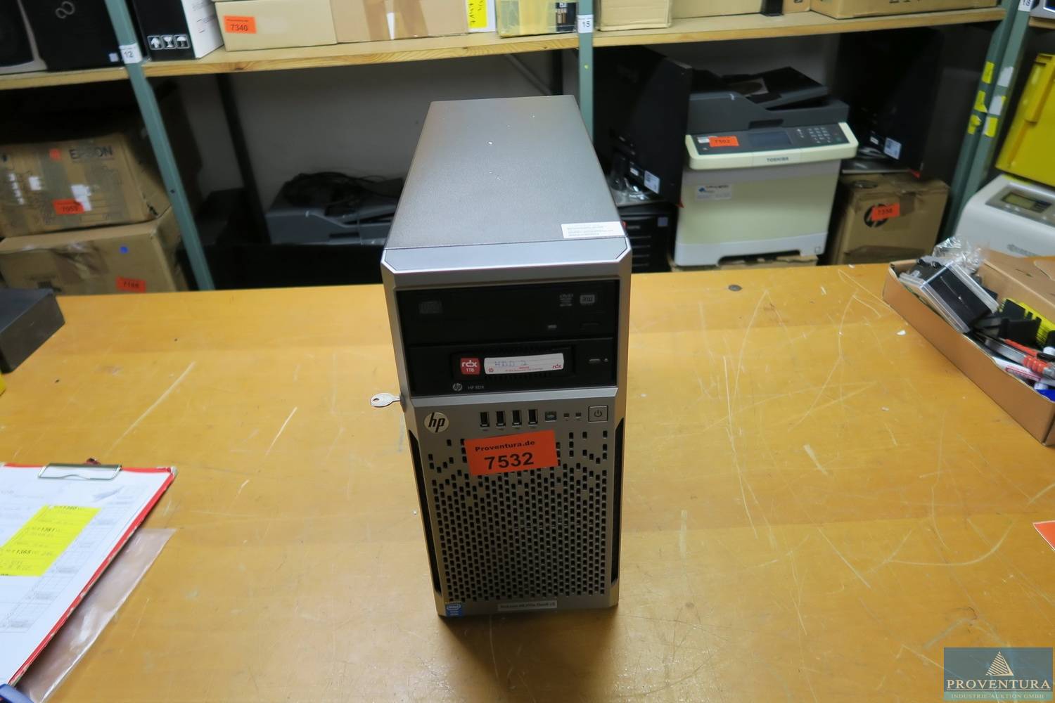 Server HP ProLiant ML310e Gen8 v2
