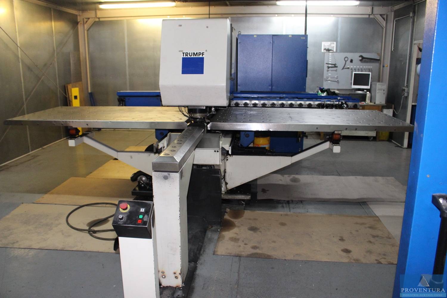 CNC-Stanze TRUMPF Trumatic 200