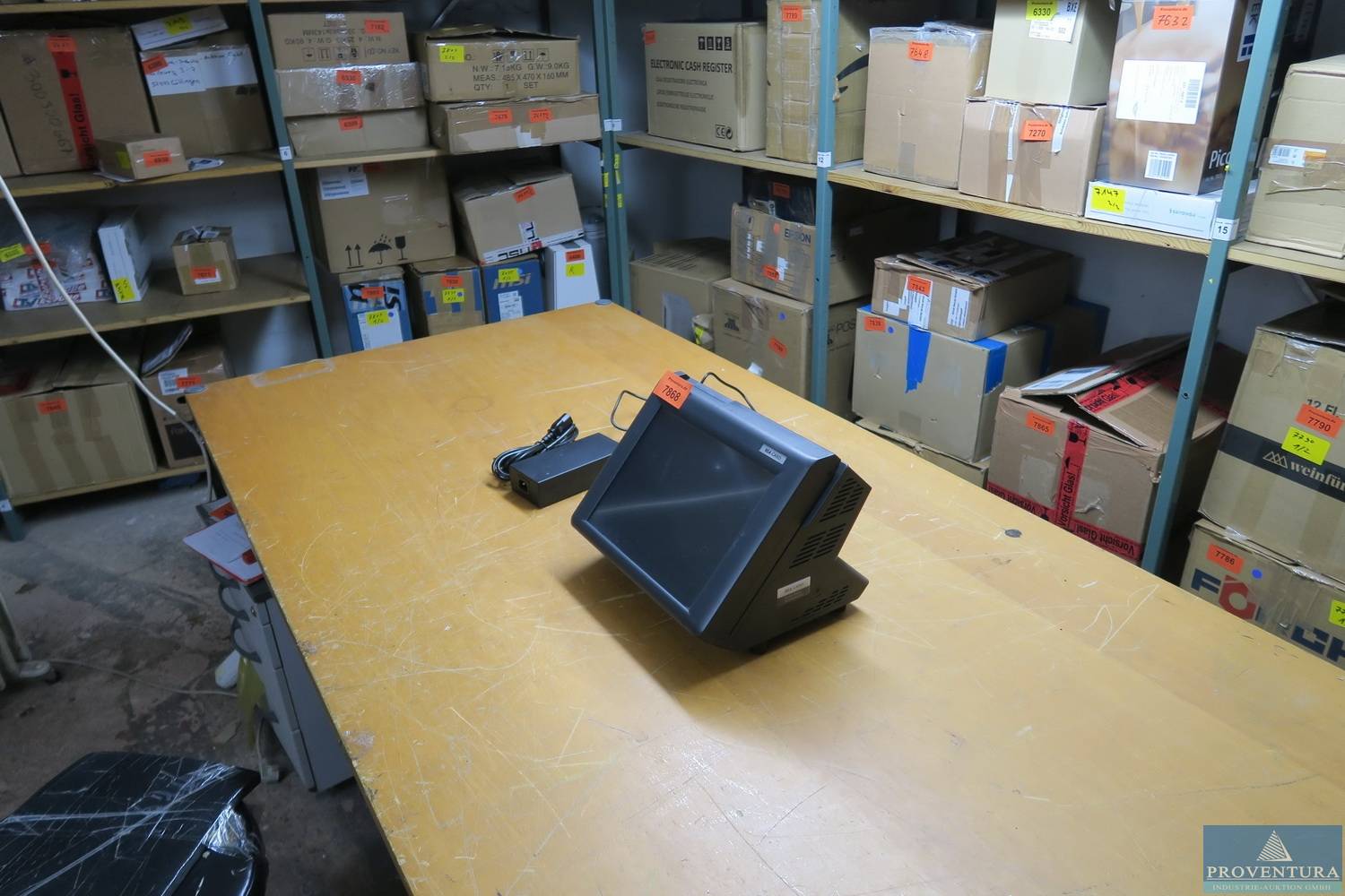 PC-System aus ehemaligen Kassenarbeitsplatz PARTNER S1-J1900