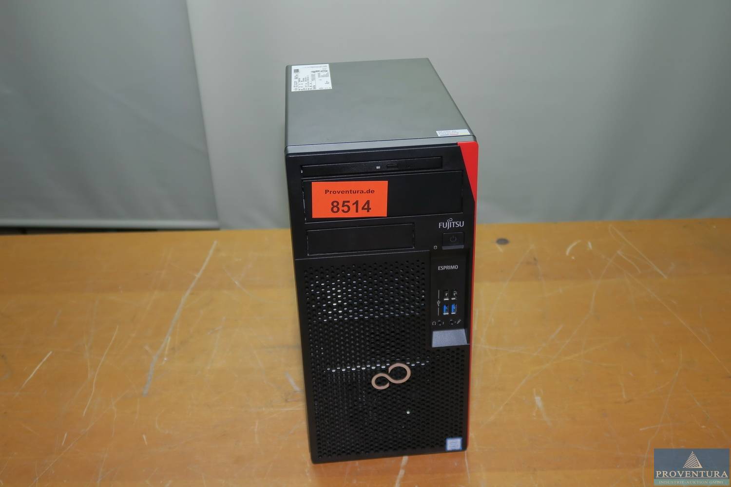 Pc FUJITSU Esprimo P557