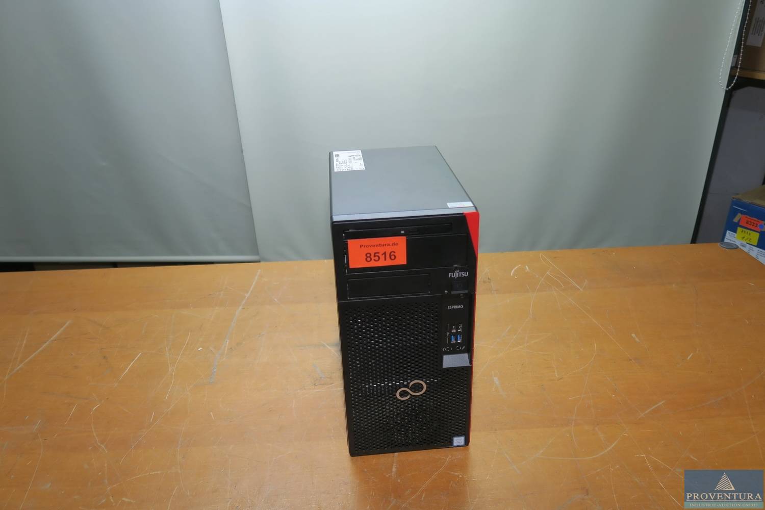 Pc FUJITSU Esprimo P557