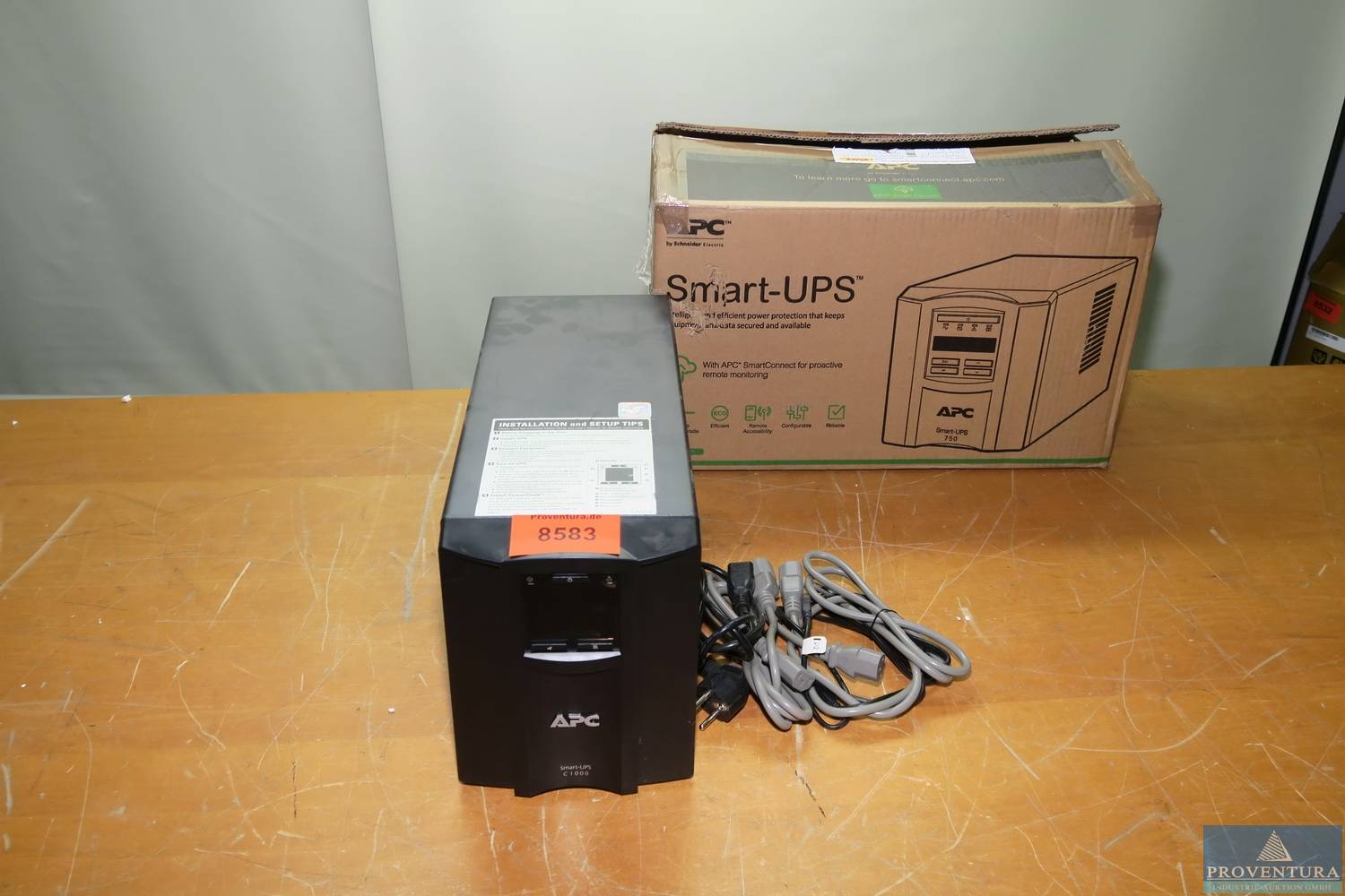 USV APC Smart-UPS C 1000