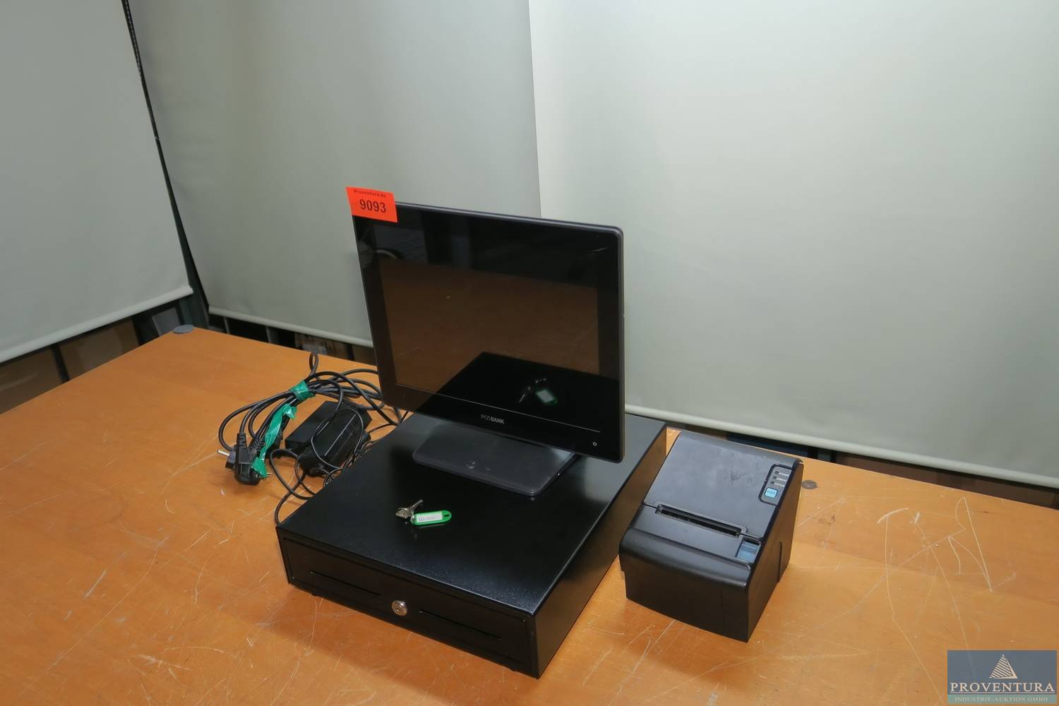 PC-System aus ehemaligen Kassenarbeitsplatz POSBANK Apexa G