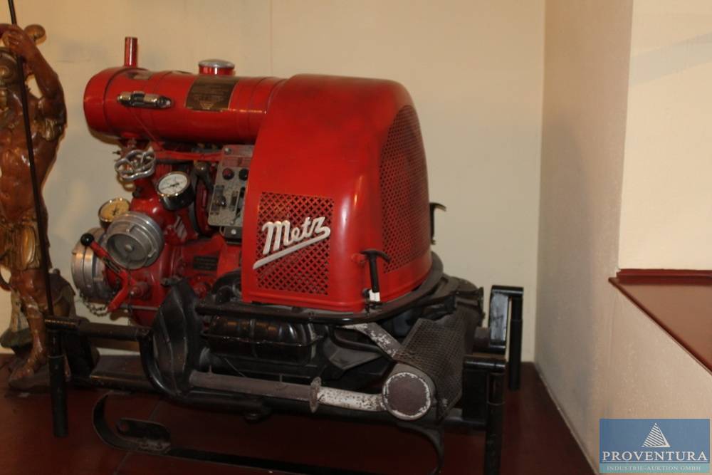 Benzin - Feuerwehrpumpe Metz