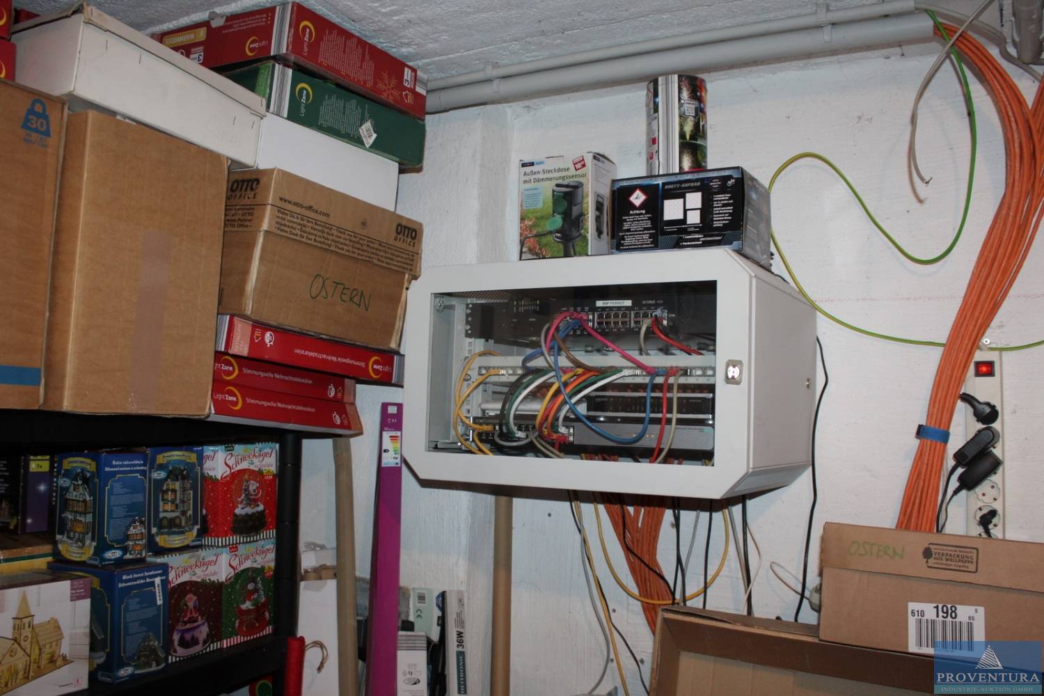 Serverschrank Telefonanlage MITEL 430
