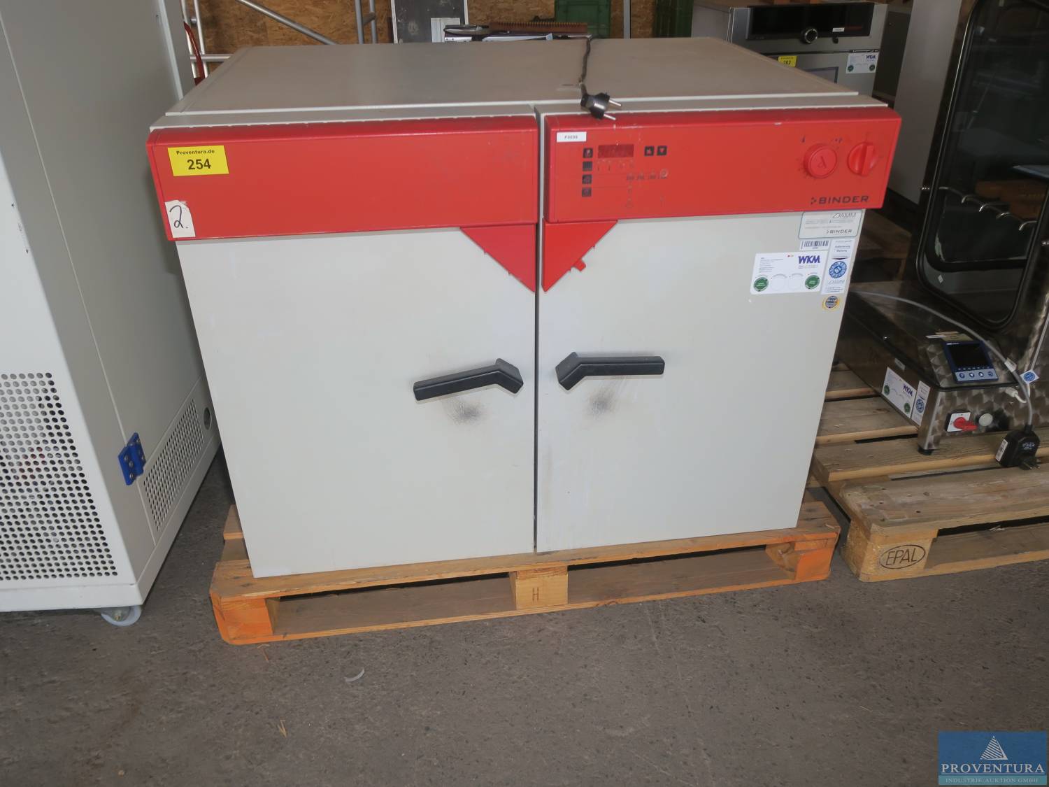 Trocken-/Wärmeschrank BINDER FED 240