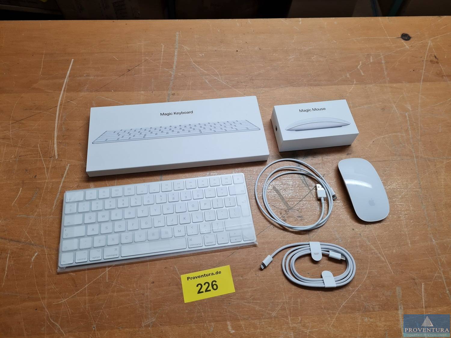 Tastatur und Maus APPLE Magic Keyboard US Layout und Magic Mouse 2