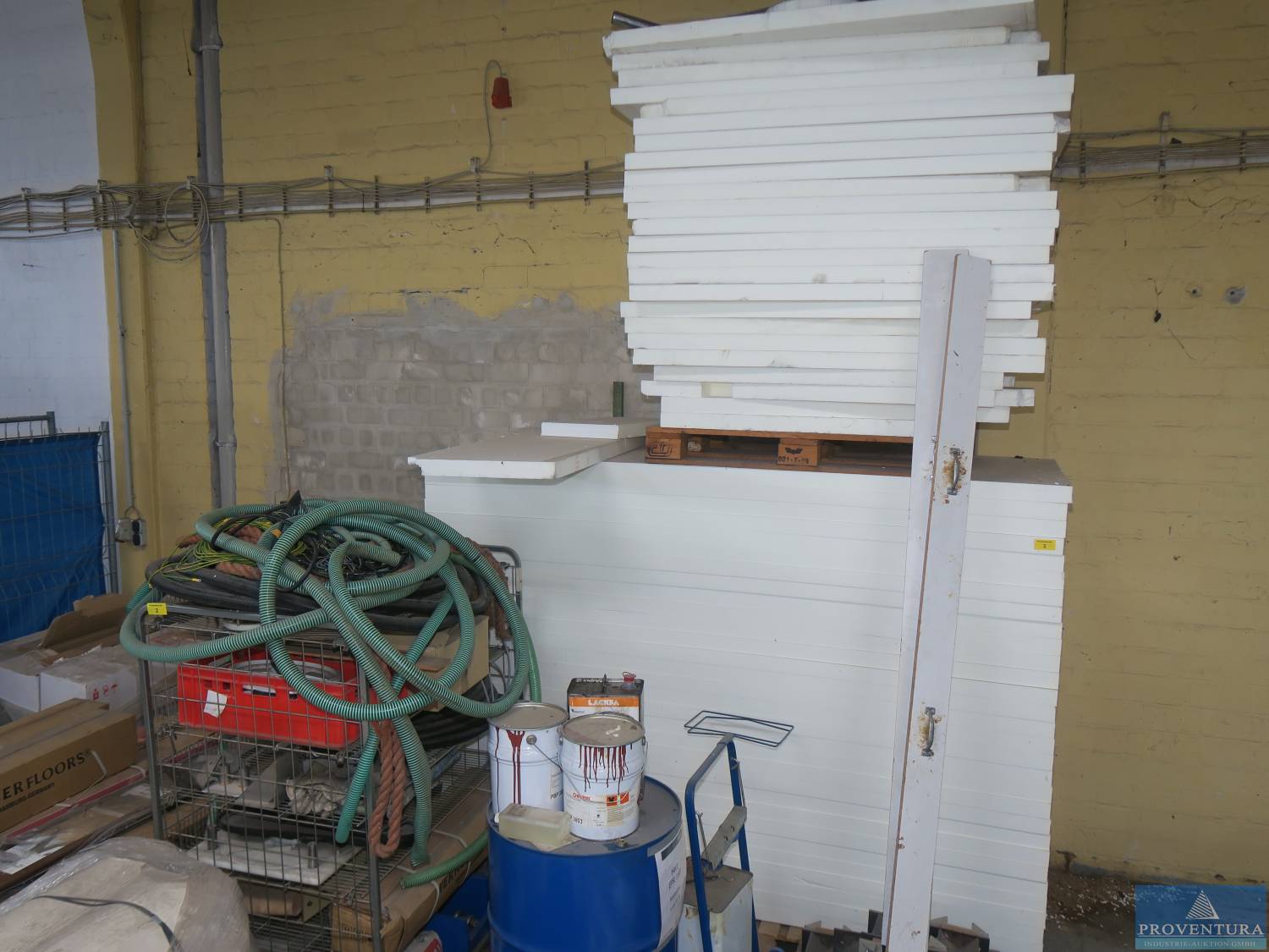 Styroporplatten je ca. 250x100x64 cm