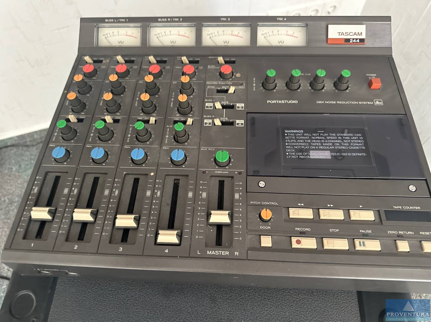 Mehrspur-Kassetten-Rekorder TASCAM 244