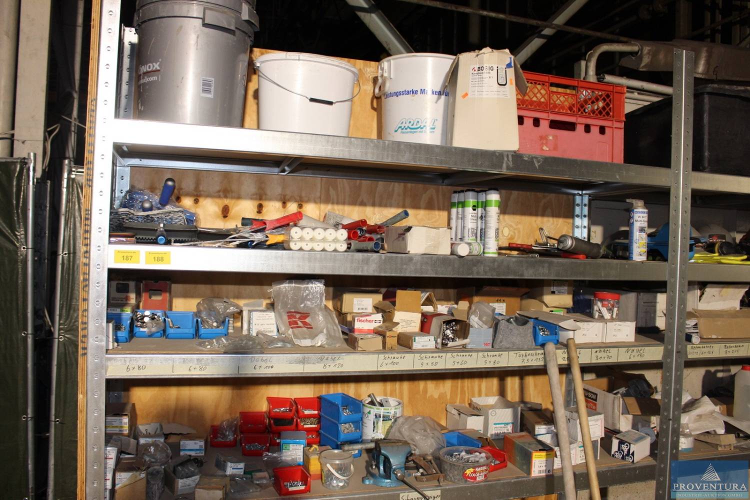 Verbrauchsmaterial Schrauben