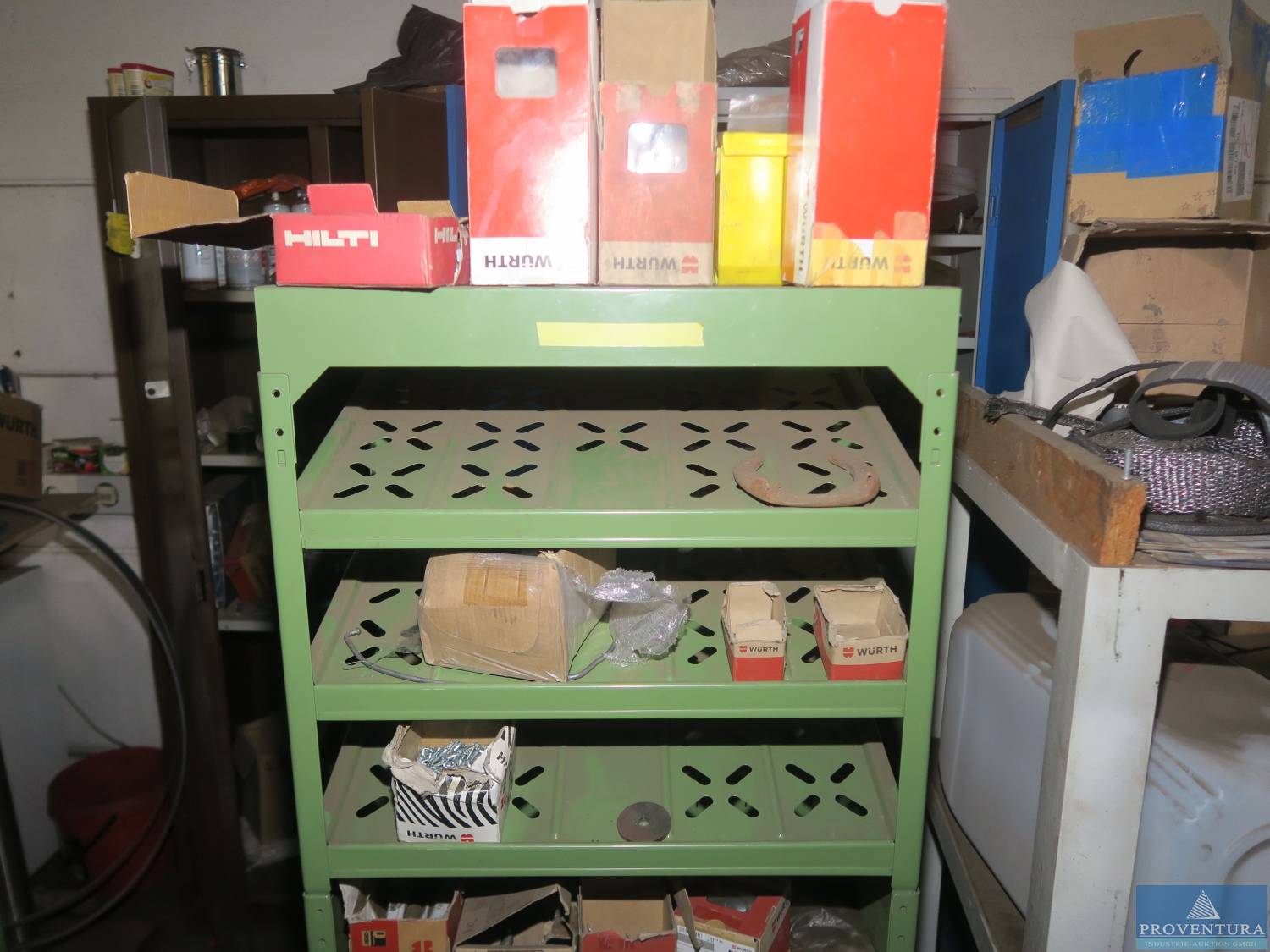 Verbrauchsmaterial: Schrauben