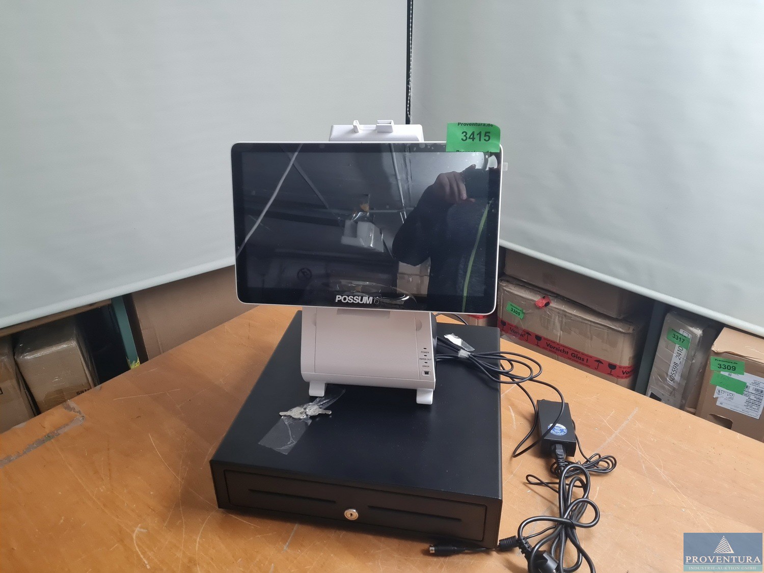 PC-System aus ehemaligen Kassenarbeitsplatz PAX E800 Possum 16