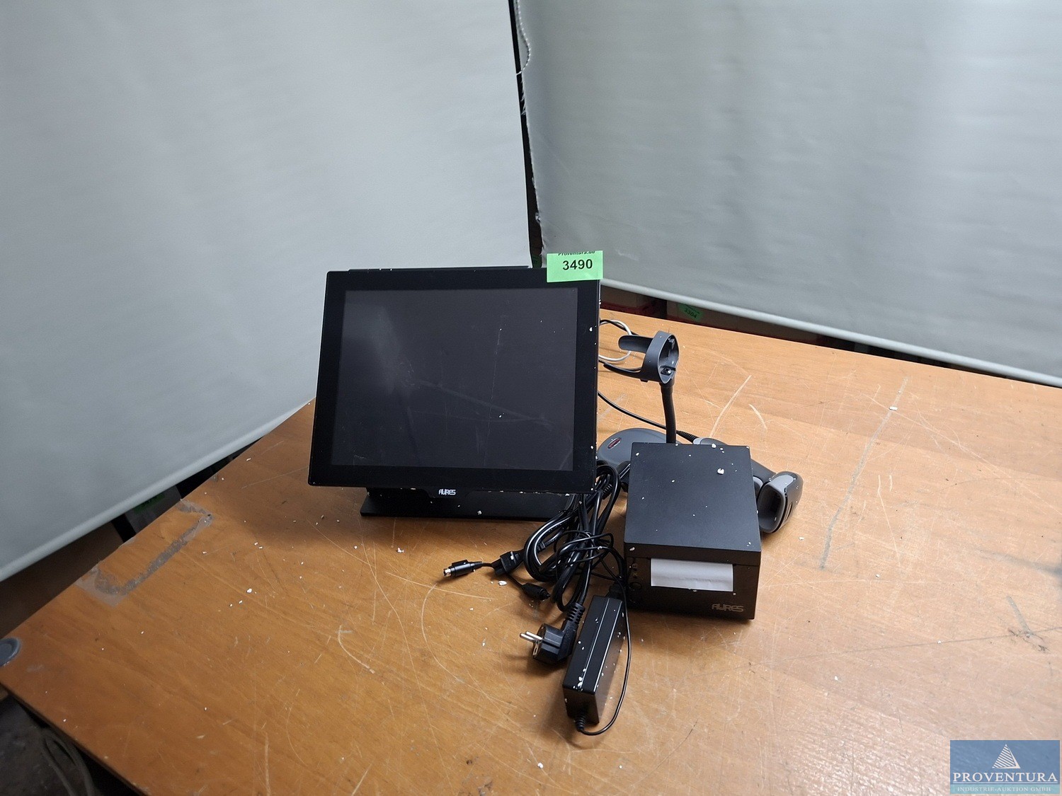 PC-System aus ehemaligen Kassenarbeitsplatz AURES Yuno 151