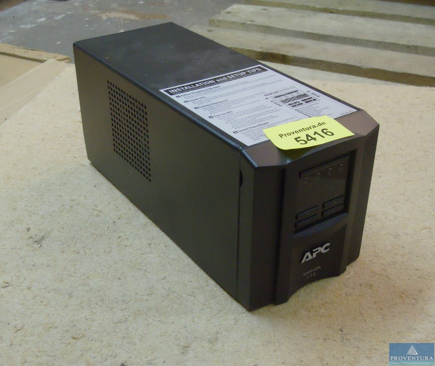 USV APC Smart-UPS 750