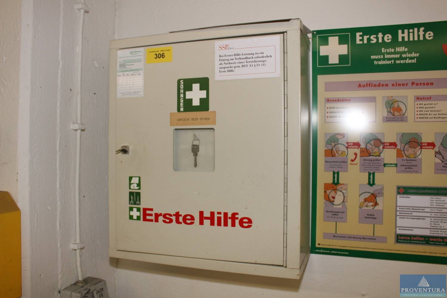 Erste-Hilfe-Kasten Wandmontage