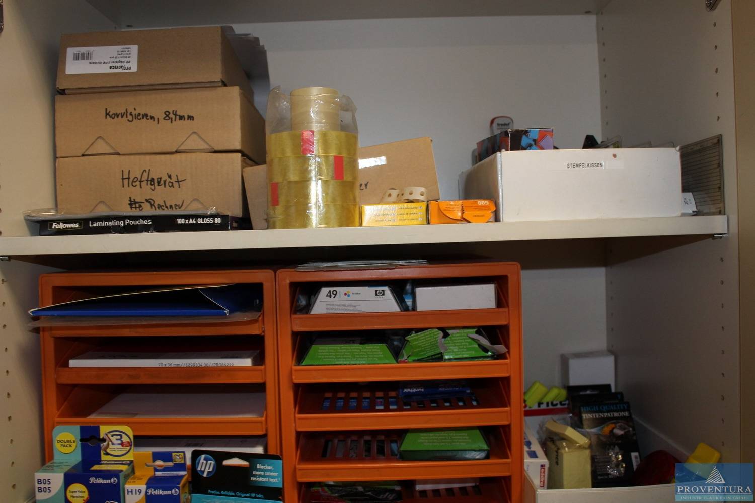 Büromaterial Stifte